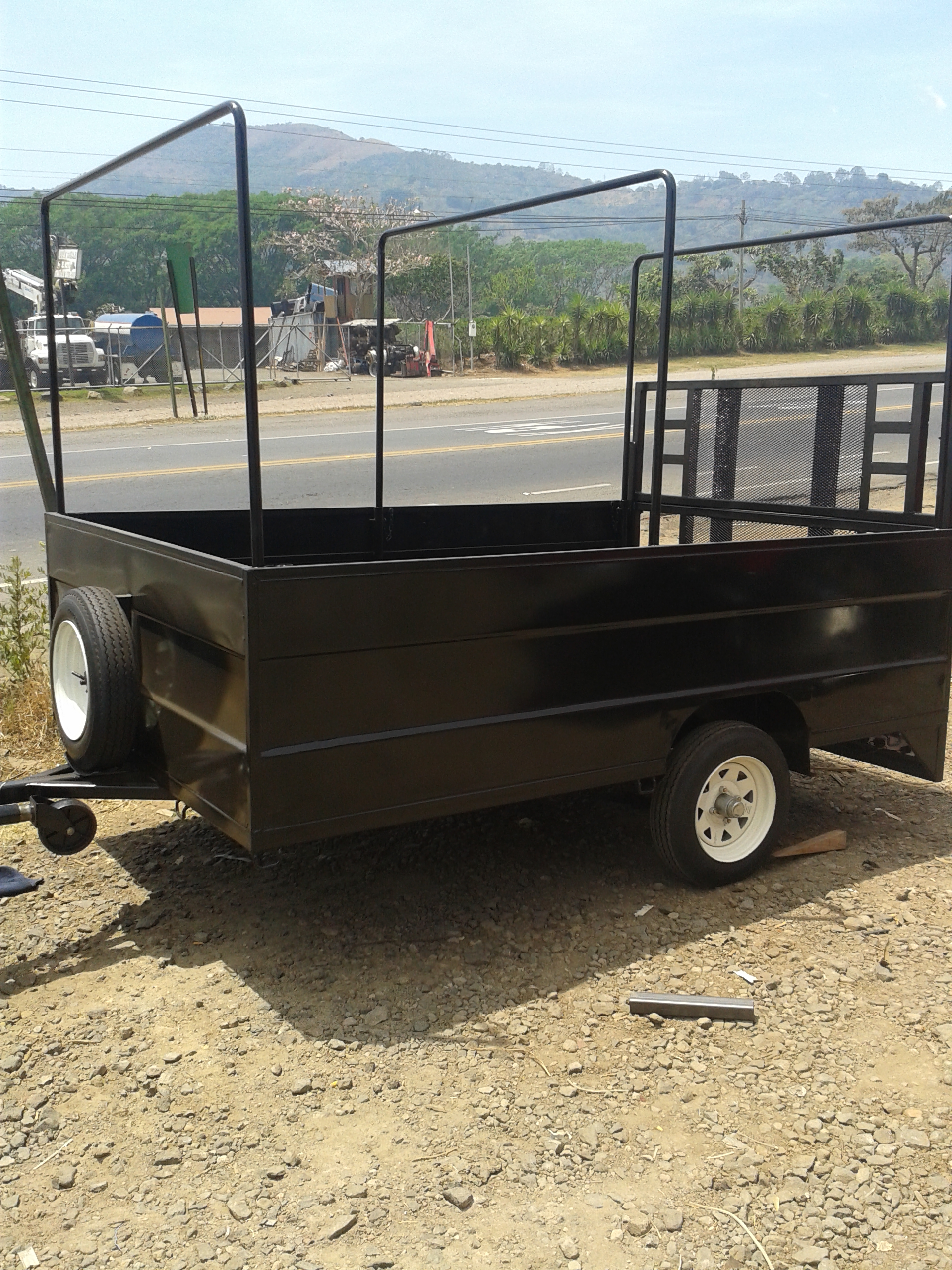 Otros remolques - Carrocerías y Remolques El Veloz