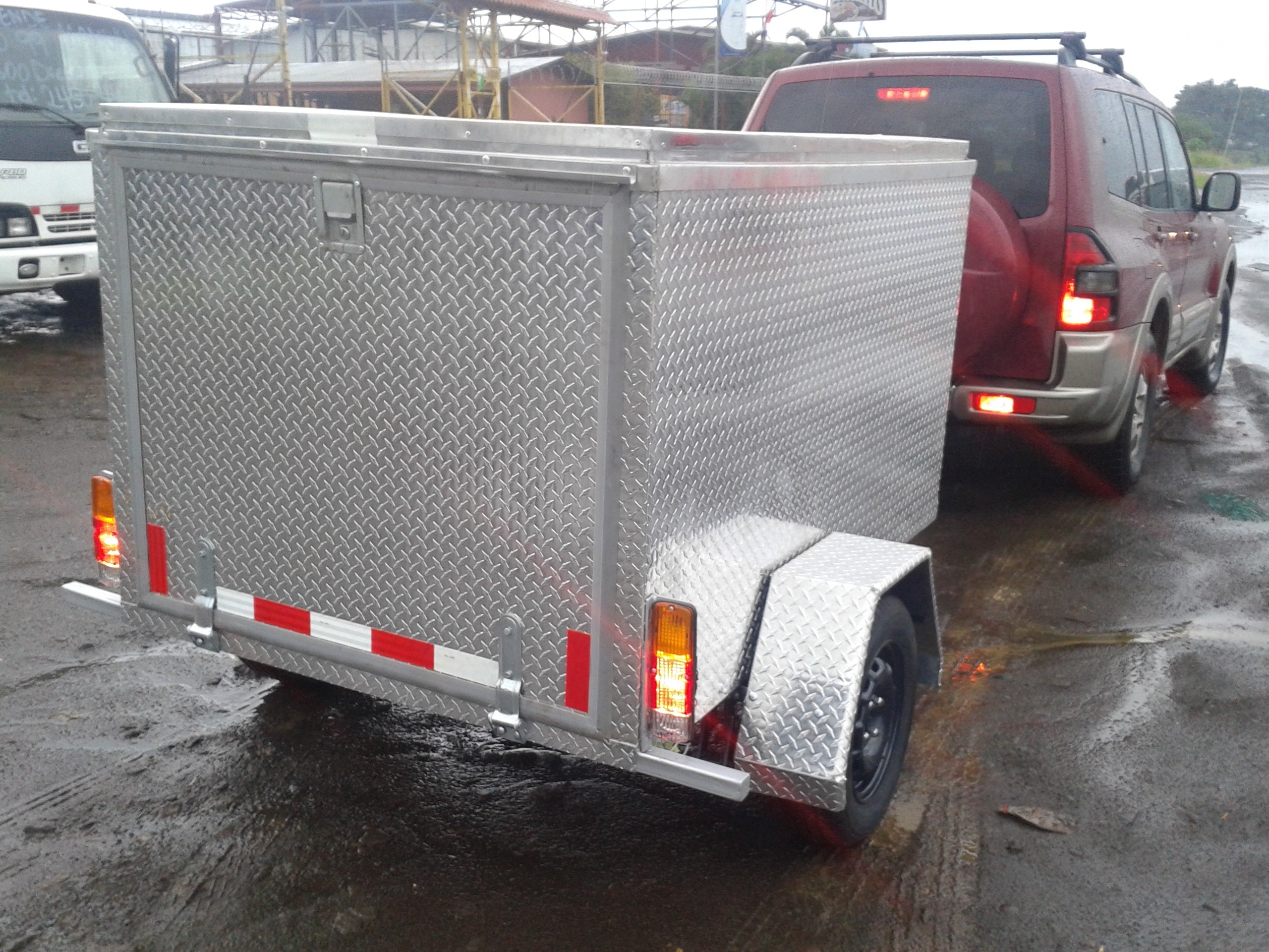 Otros remolques - Carrocerías y Remolques El Veloz